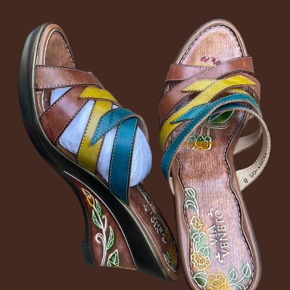 Via Veneto | Shoes | Via Veneto Ladies Wearable Art Slipon Leather ...